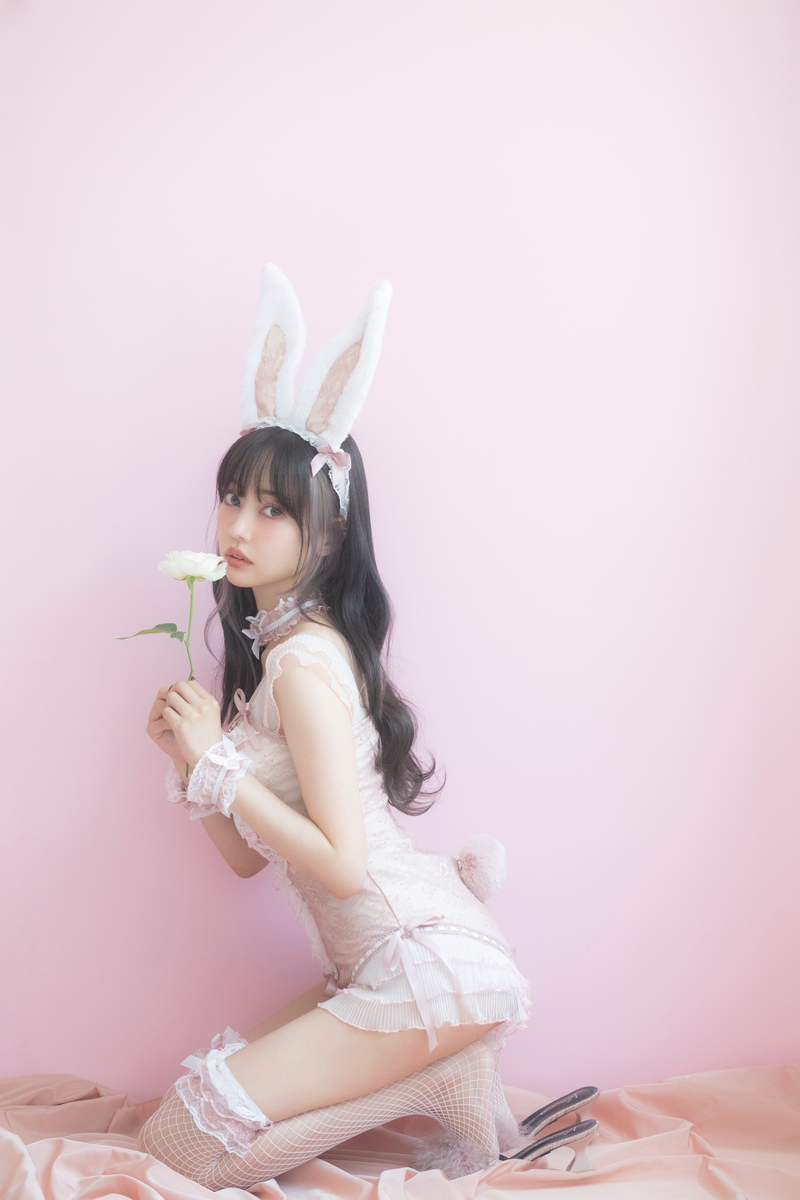 BOOK – bite my peach